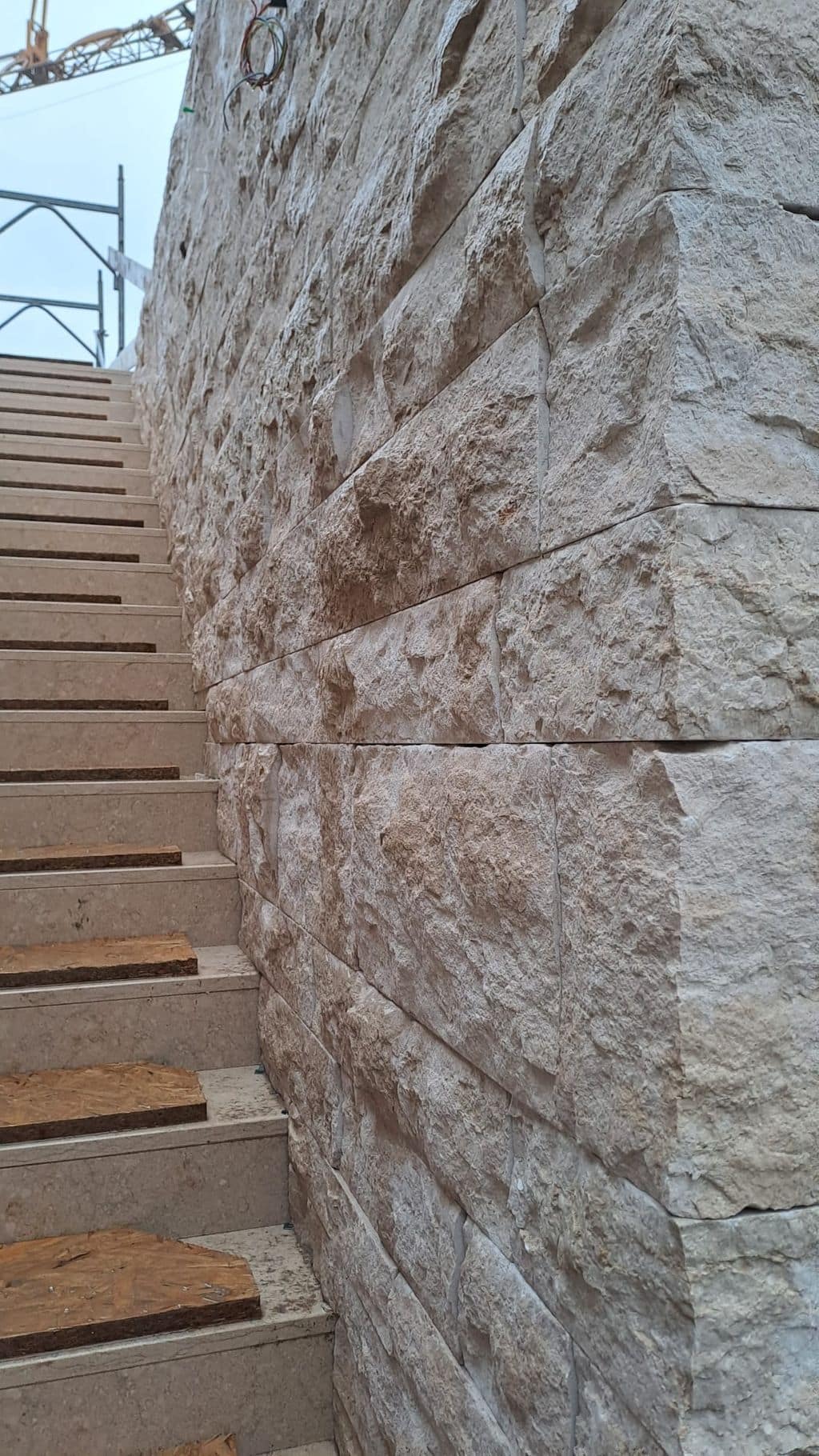 Veneto Beige Limestone - Cut to Size Veneer | Stone Curators