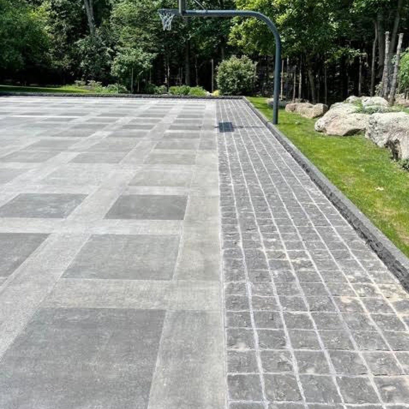 Natural Stone Motor Court & Landings | Stone Curators