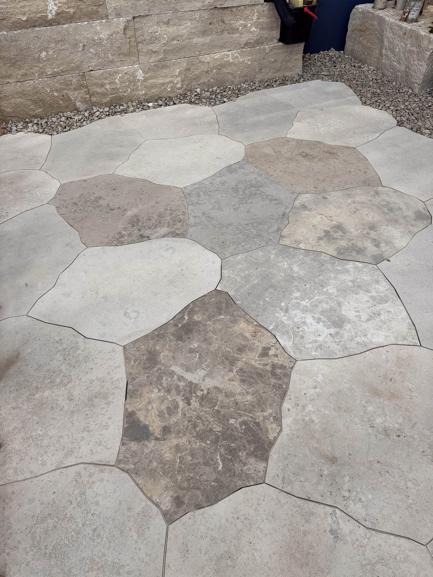 Bavarian Dolomite Gray Limestone - Cut to Fit Pavers | Stone Curators
