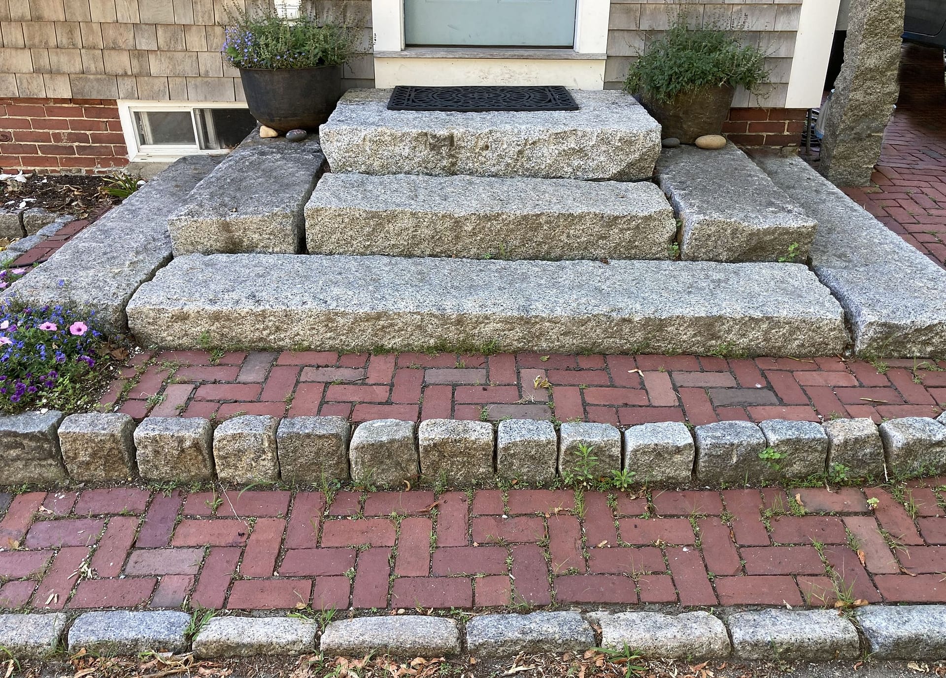 Reclaimed New England Cobblestones - Medium Edging | Stone Curators