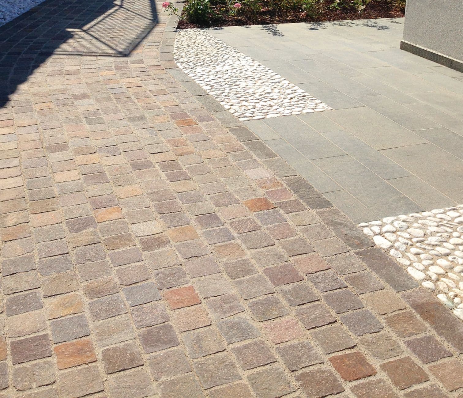 Mixed Color Porphyry - Natural Surface Cobblestones | Stone Curators