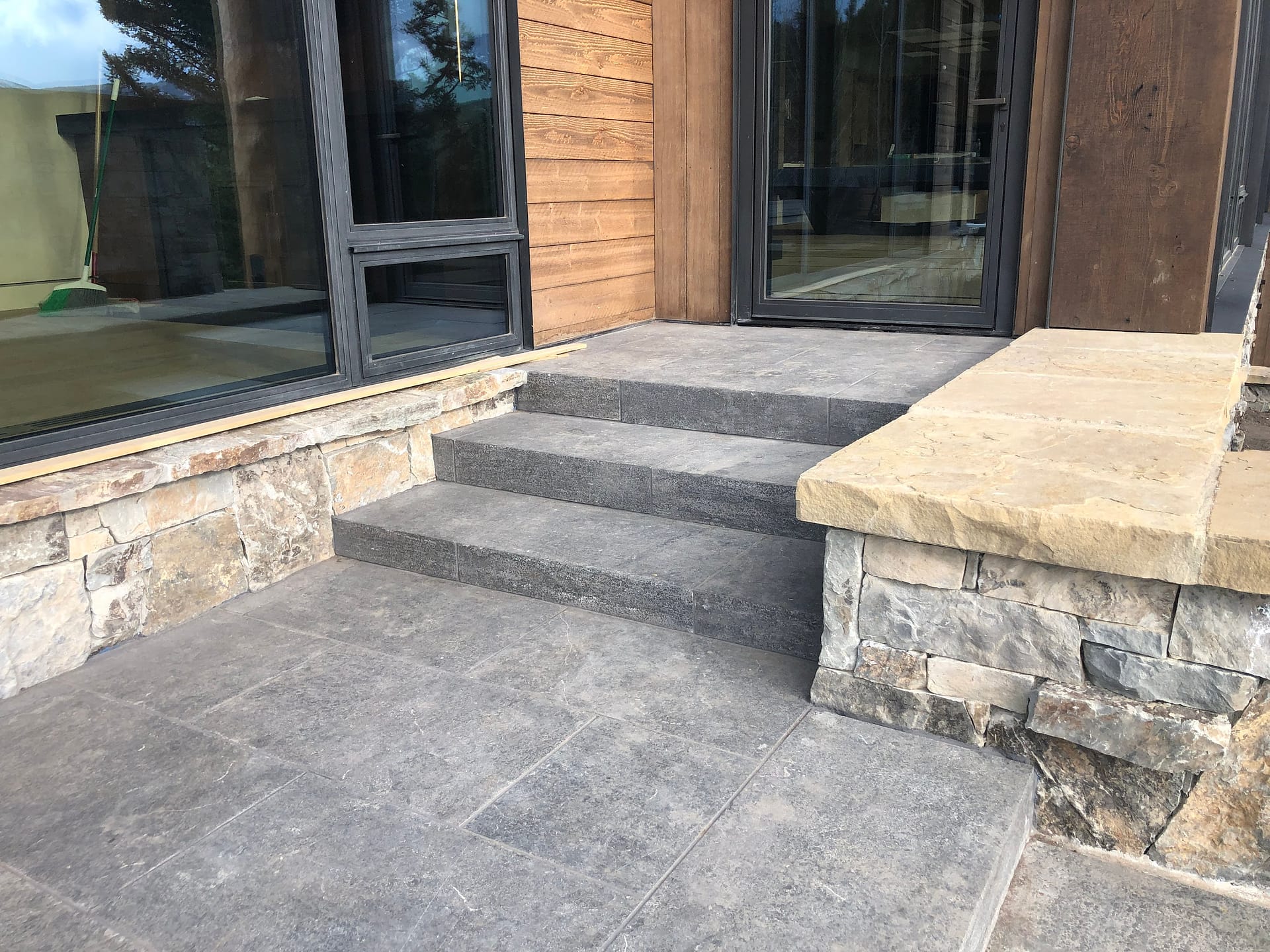 Highland Limestone - Steps | Stone Curators