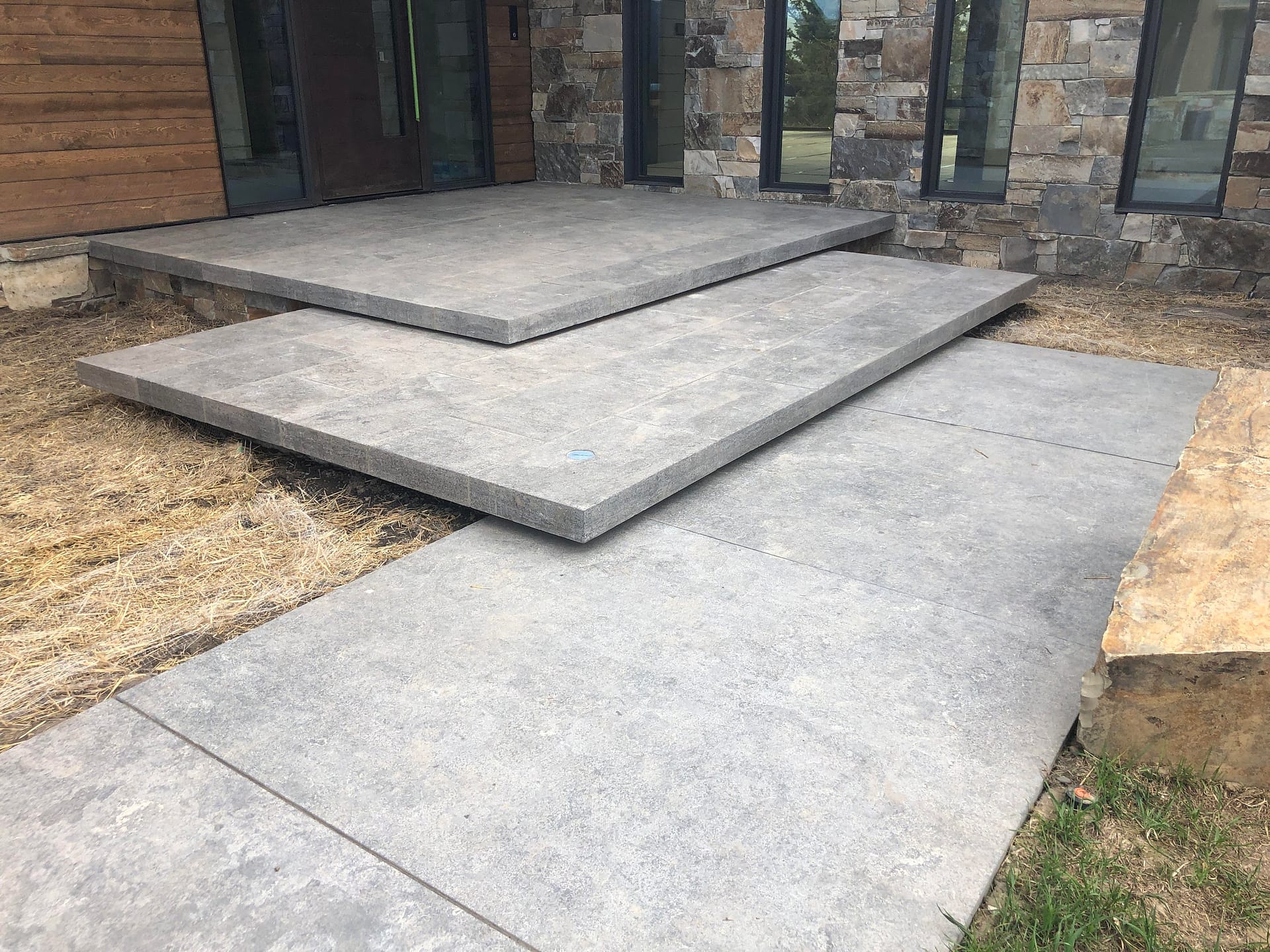 Highland Limestone - Steps | Stone Curators