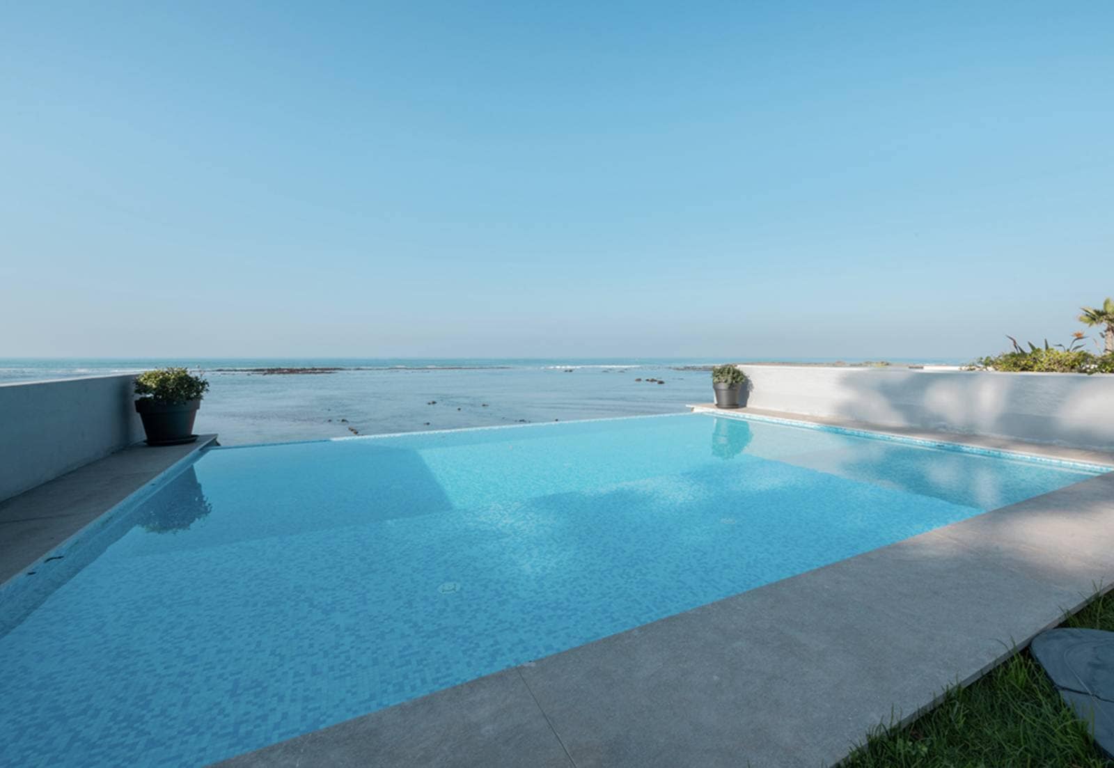 Casablanca Limestone - Pool Deck | Stone Curators